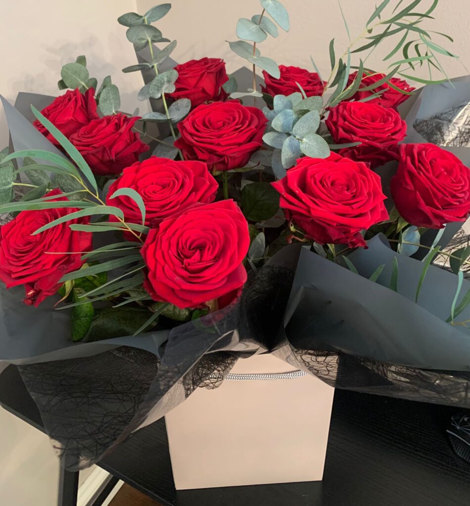 12 Luxury Red Roses – The Ivy Florist